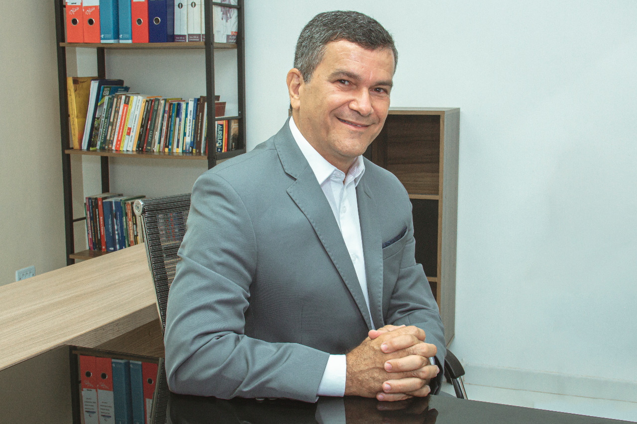 Prática em Retenções de Tributos Federais e Municipal - Flávio Cesário ...