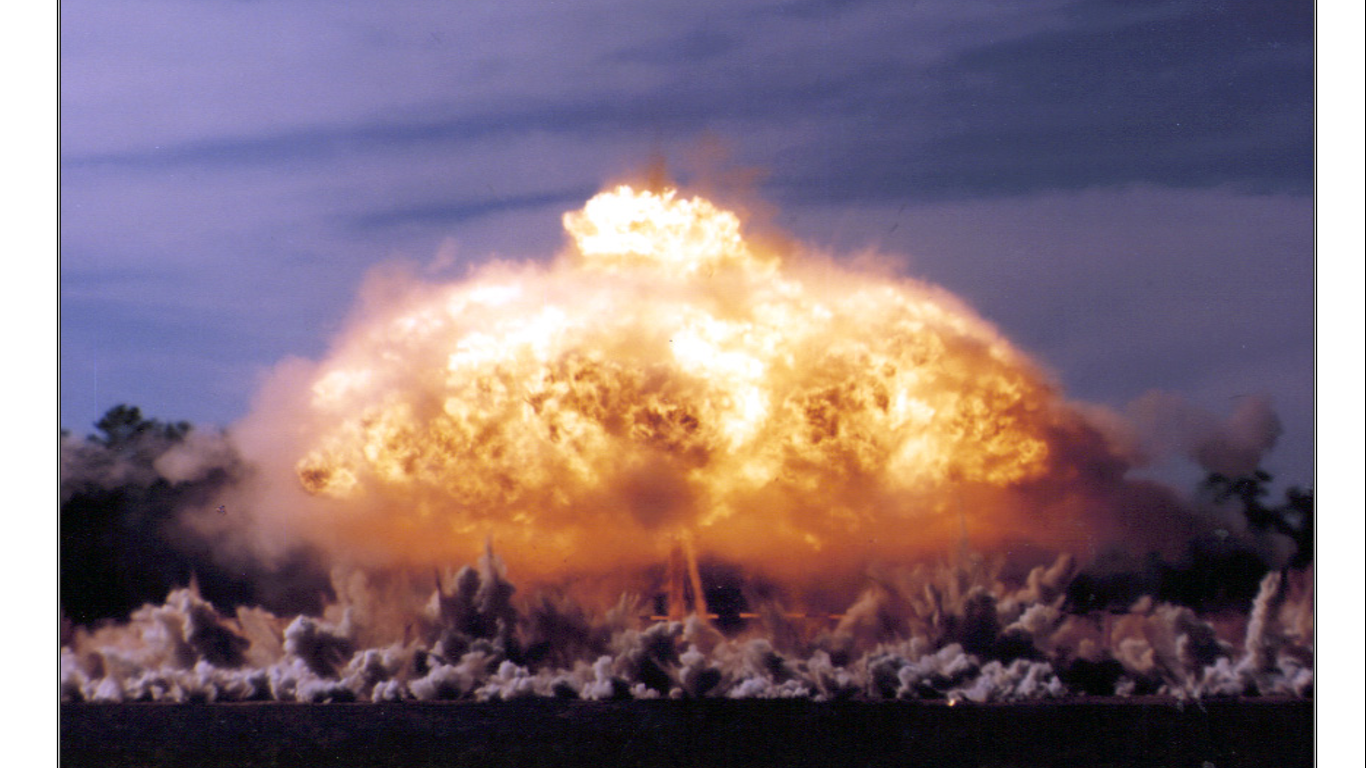 Curso Básico de Búsqueda, Localización de un Artefacto Explosivo Im...