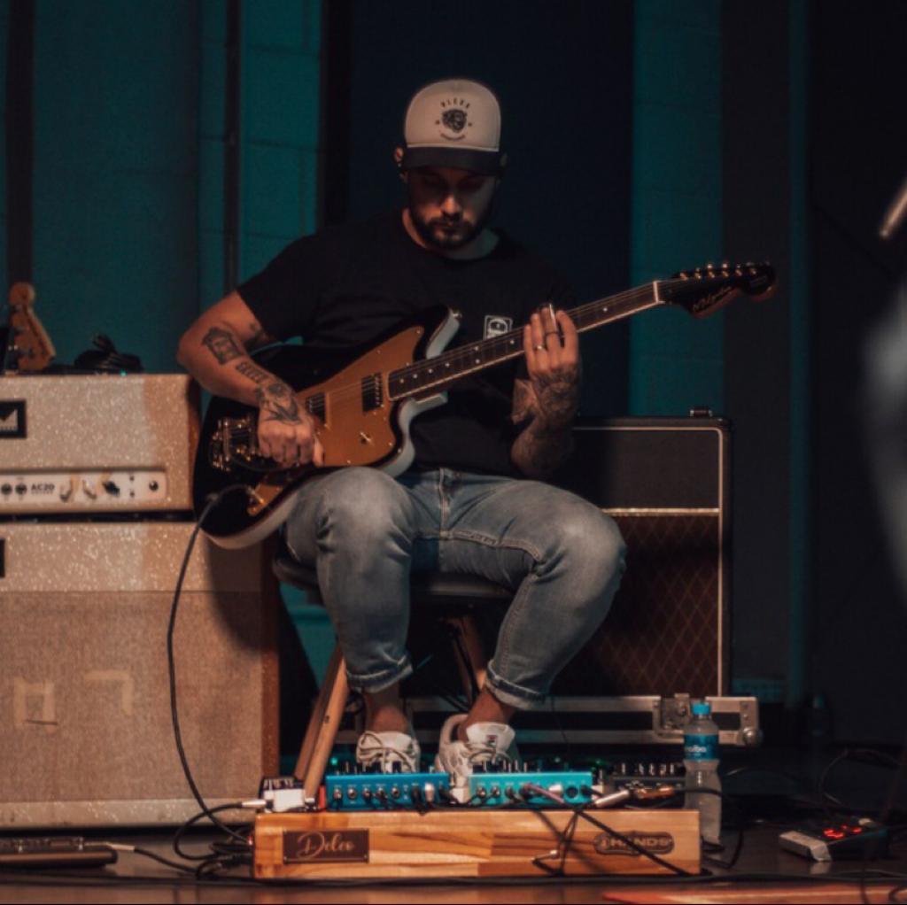 Deleo Masterclass - Curso de Guitarra - Tone UP | Hotmart
