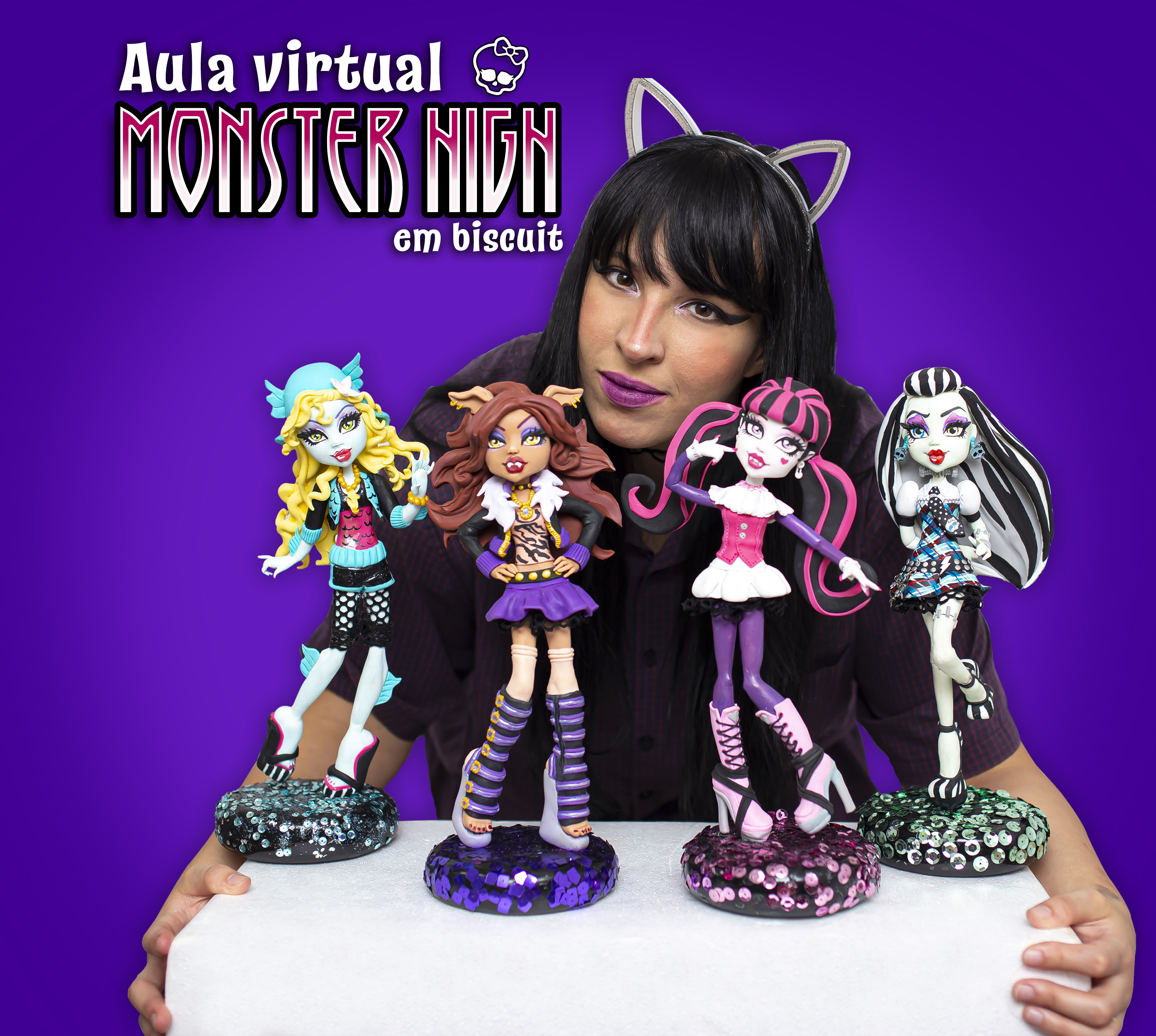 Aula virtual Monster High em biscuit - Barbara Silva Cruz Rodrigues...