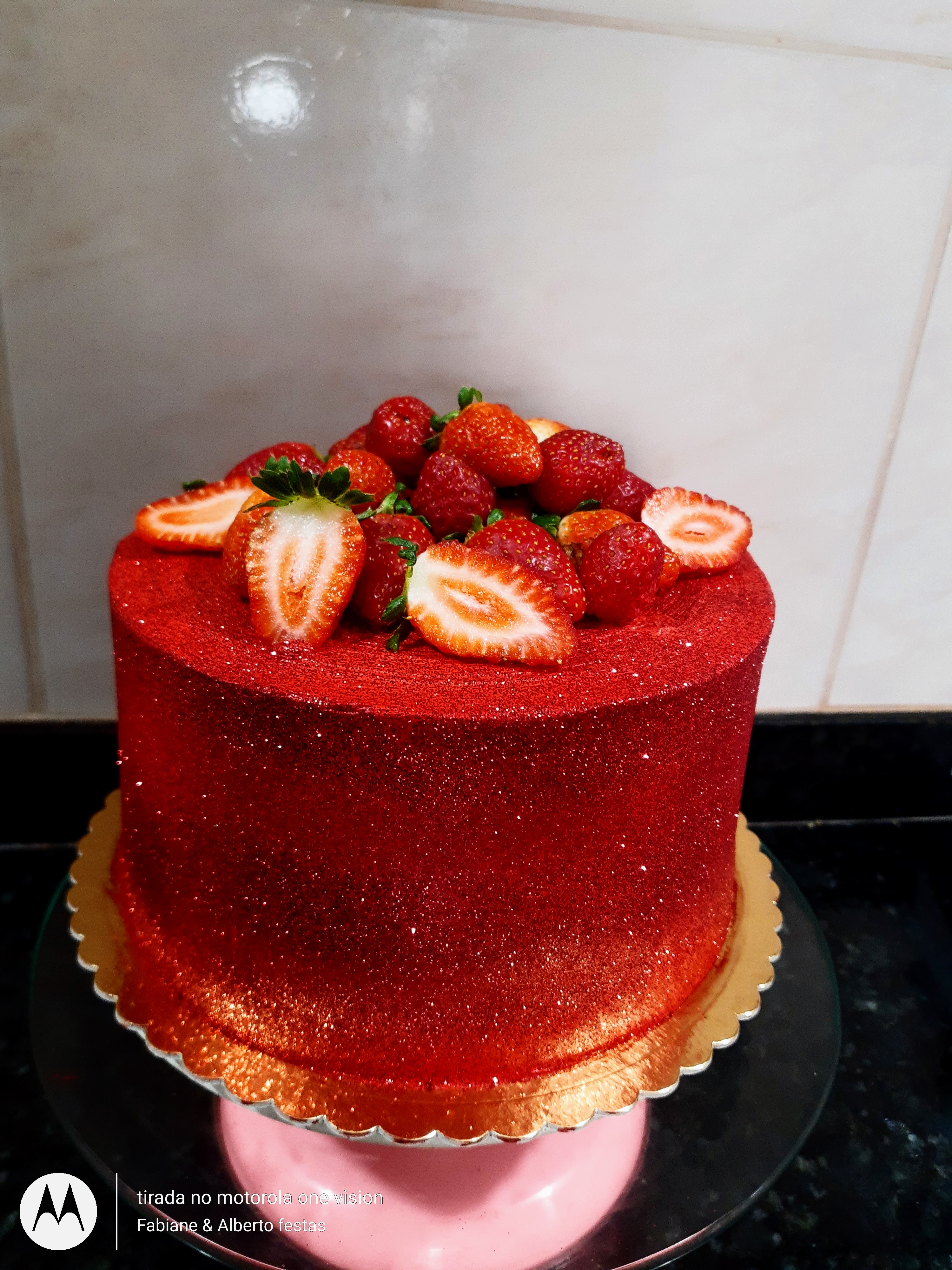 Aprenda a fazer bolos confeitados do ZERO ao profissional - Fabia...