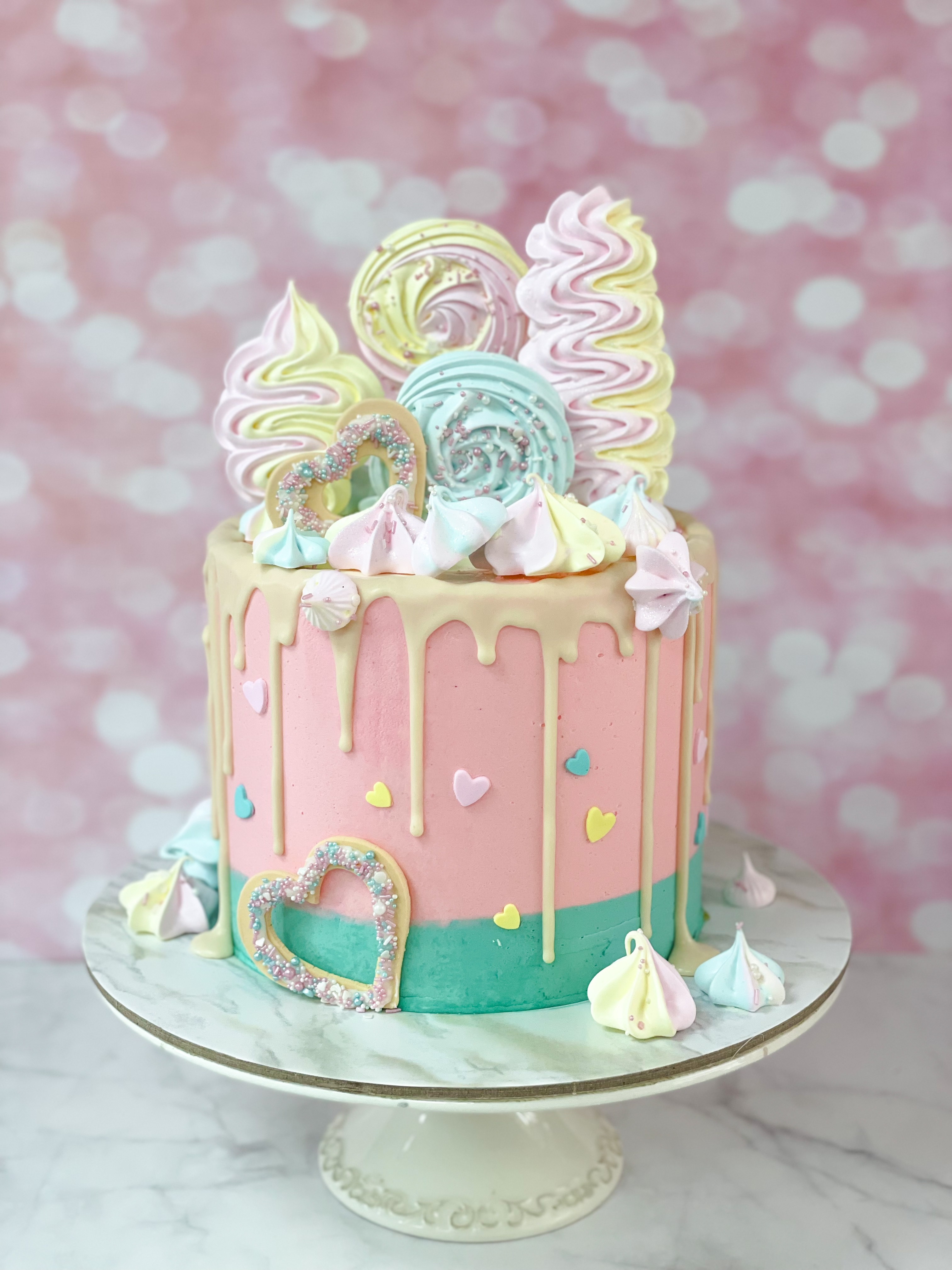 Torta Oreo decorada con buttercream y mereguitos - Rose Momberg | H...