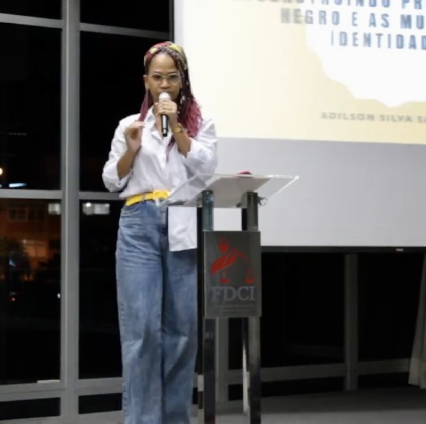 Educação Antirracista no Ensino Básico - Jéssica Grillo Blunck | H...