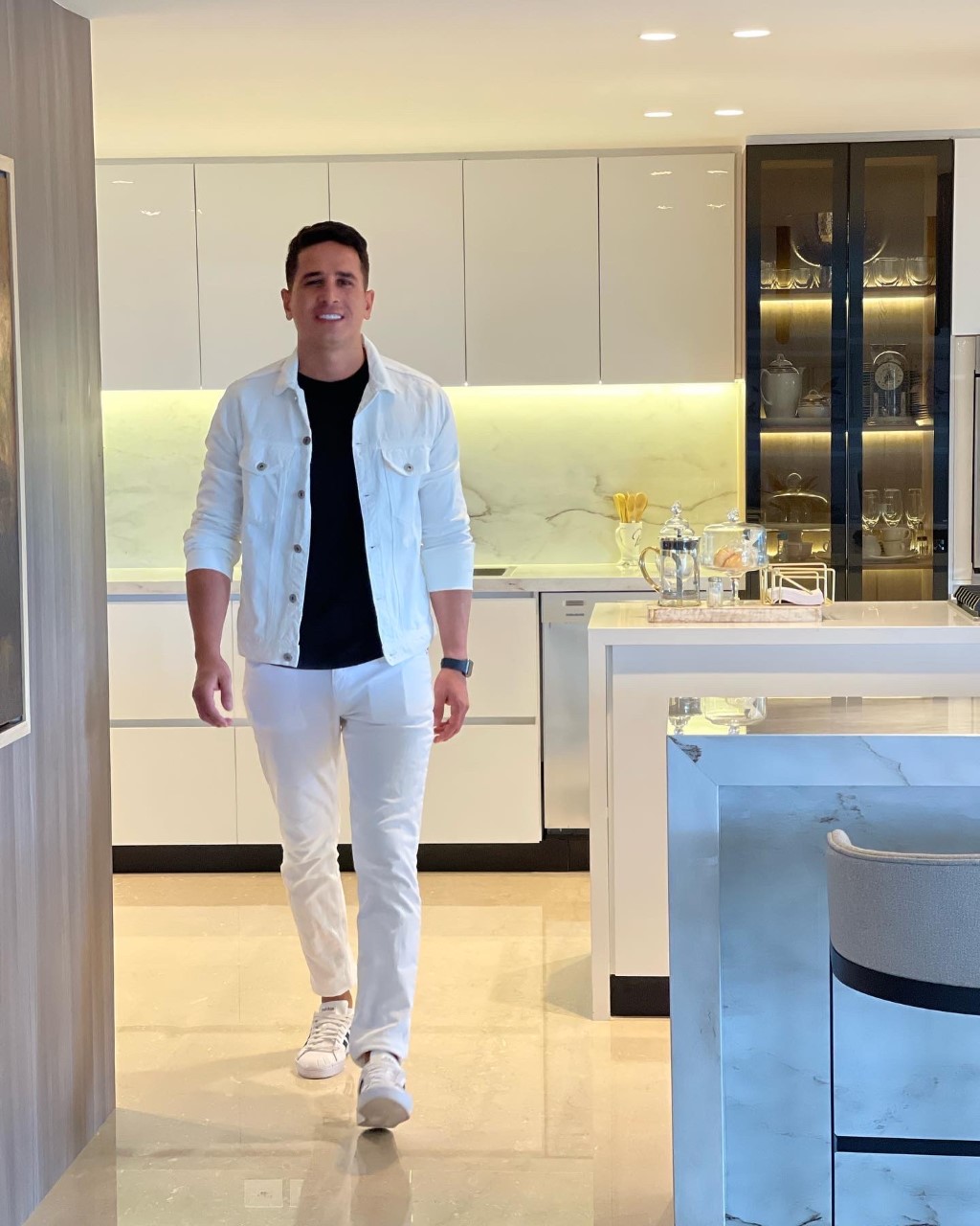 Lleva un negocio tradicional a otro nivel - Diego Armando galvis ru...