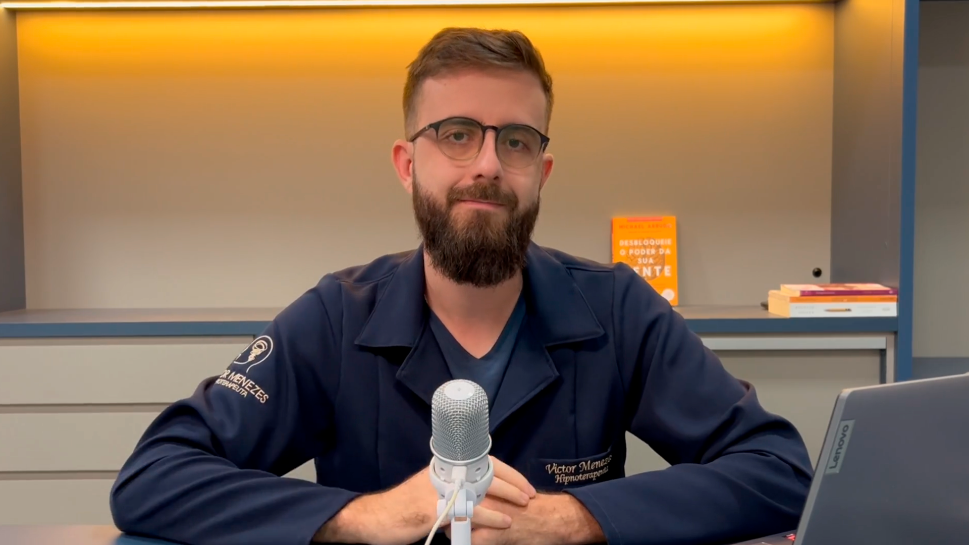 Hipnoterapia com Victor Menezes