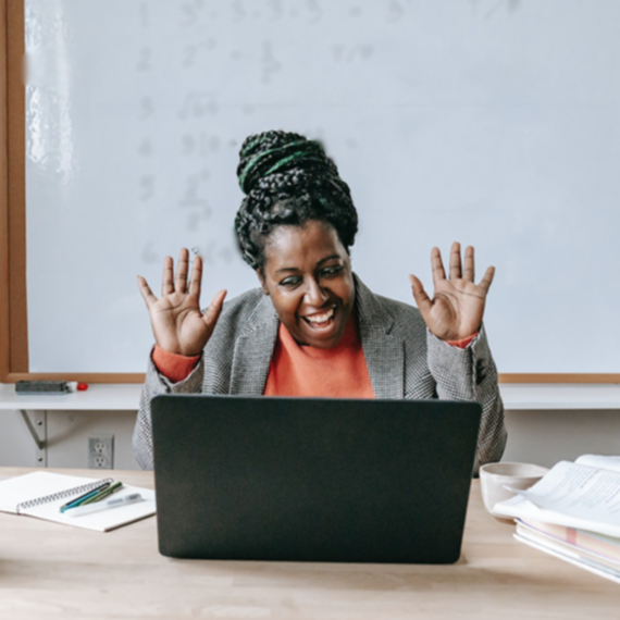 Spanish Adults - Pre - Choco Inglés | Hotmart