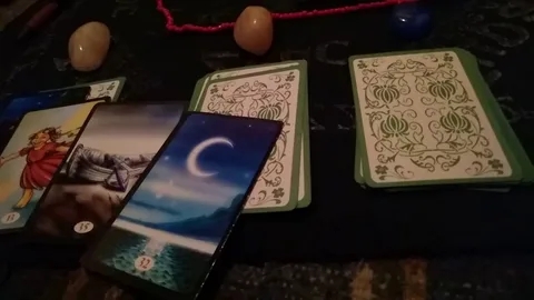Descubre el Tarot Euroresidentes 2023 y Encuentra Respuestas Hoy ☎️...