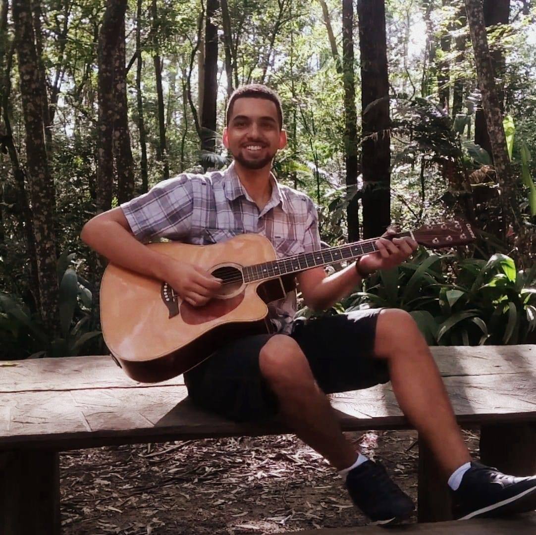 Curso de Violão Completo R$49,90 - Isac Junior | Hotmart