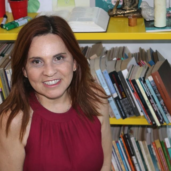 Salinha da Sisi - Curso de Redação para o Enem - Simone Guimarães M...