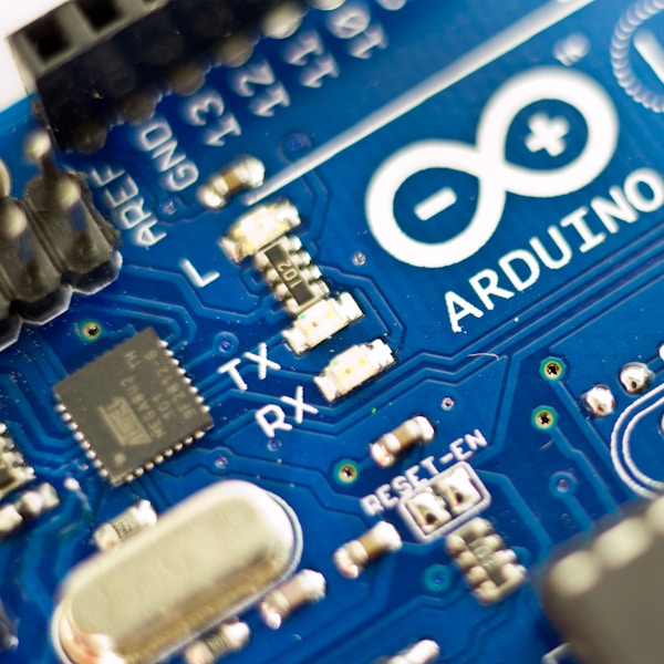 Domina Arduino Uno: Guía básica para principiantes - Víctor Hugo