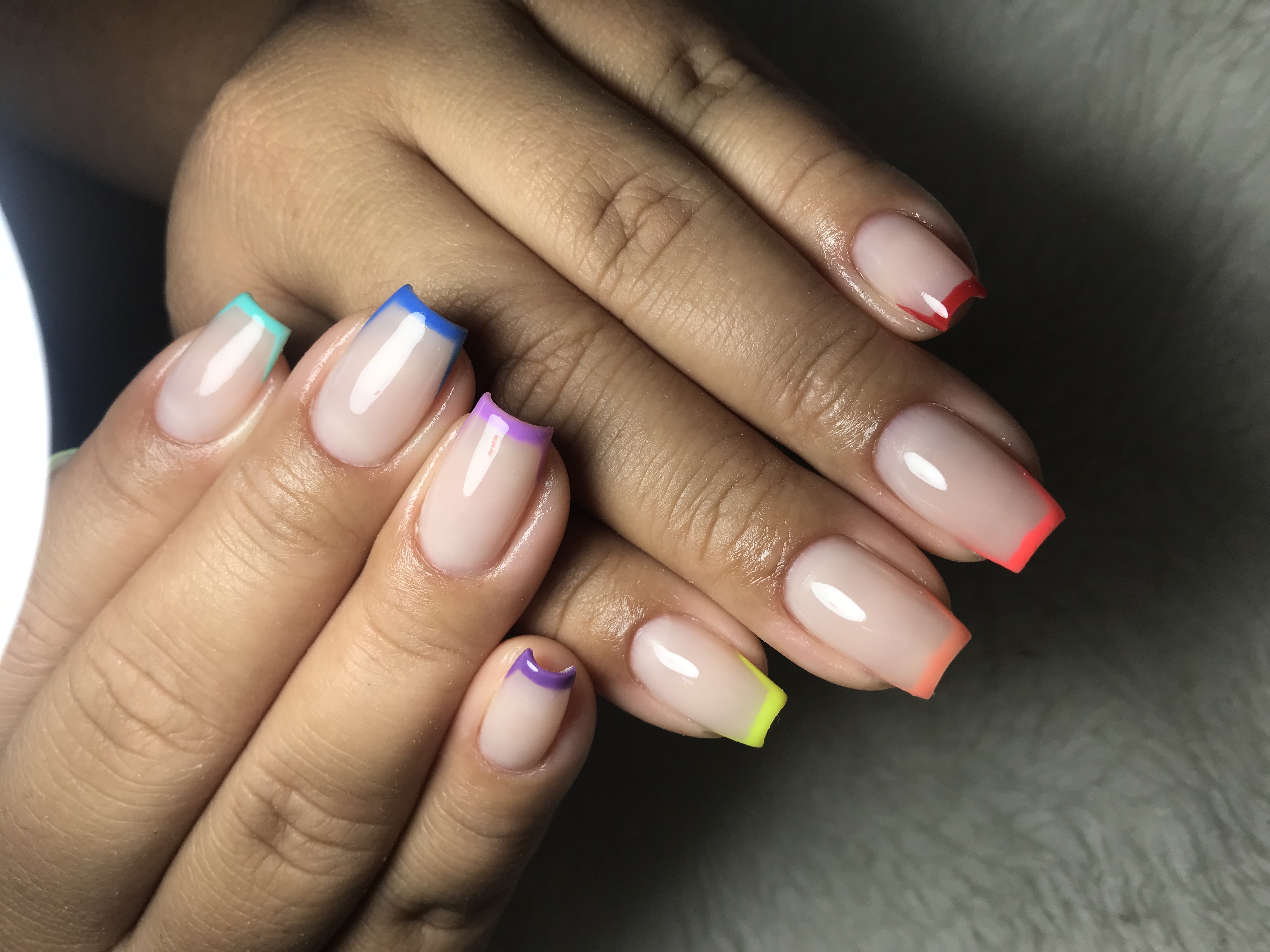 Curso iniciante gel na tips - Caroline Lima | Hotmart