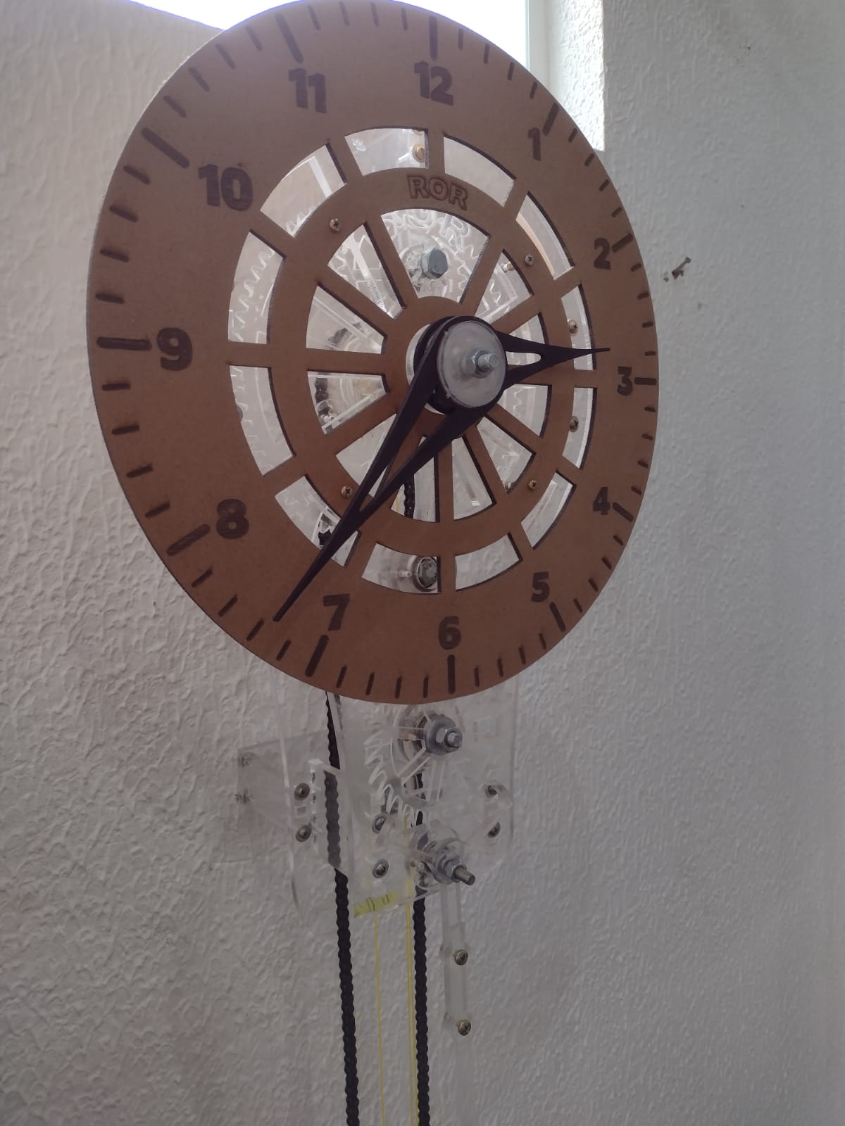 Relógio de Corda e Pêndulo em Acrílico - Rodrigo Rinaldi | Hotmart