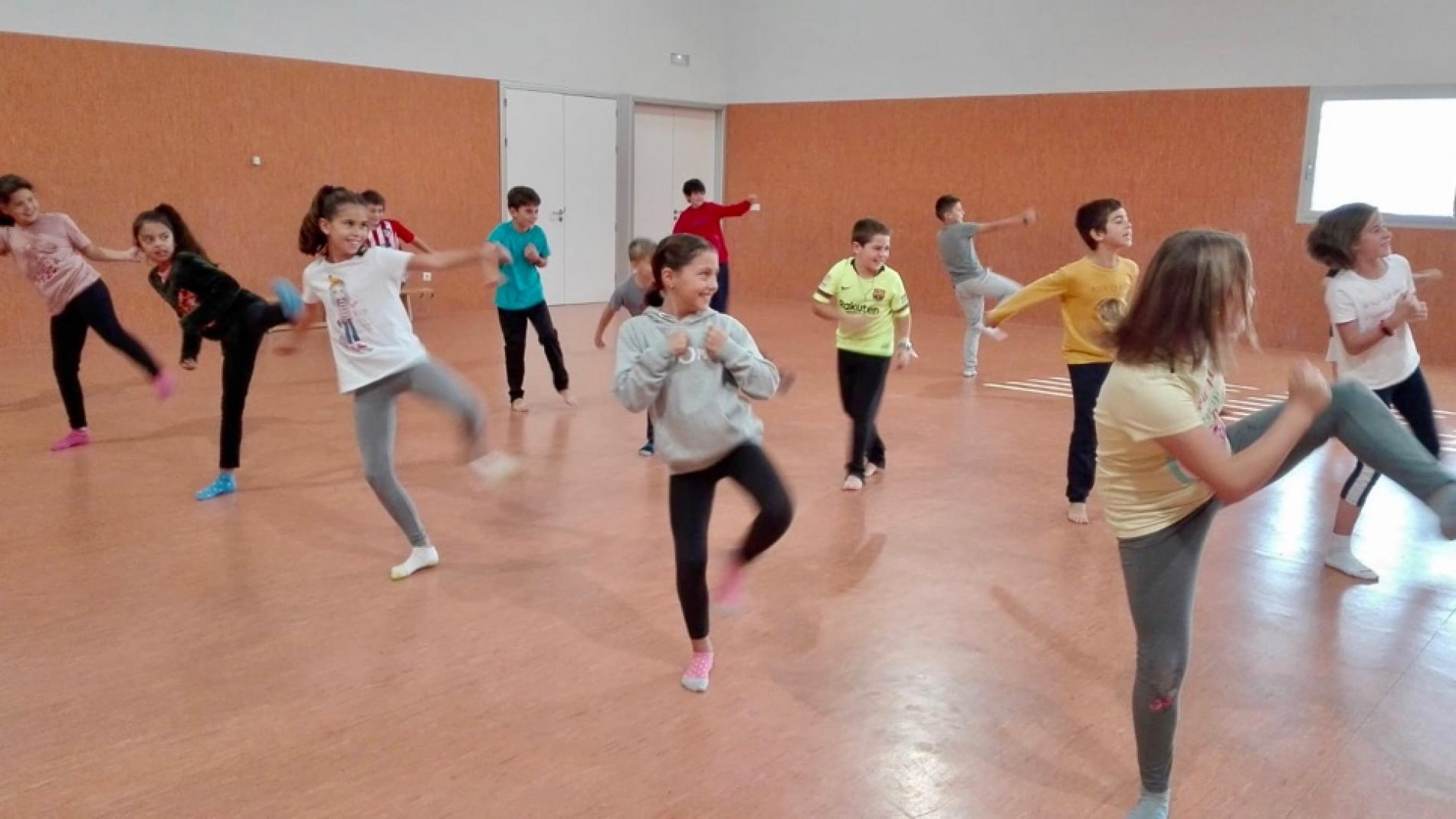 Cómo Mejorar la Inteligencia kinestésico-corporal - AlmaKen Academy...