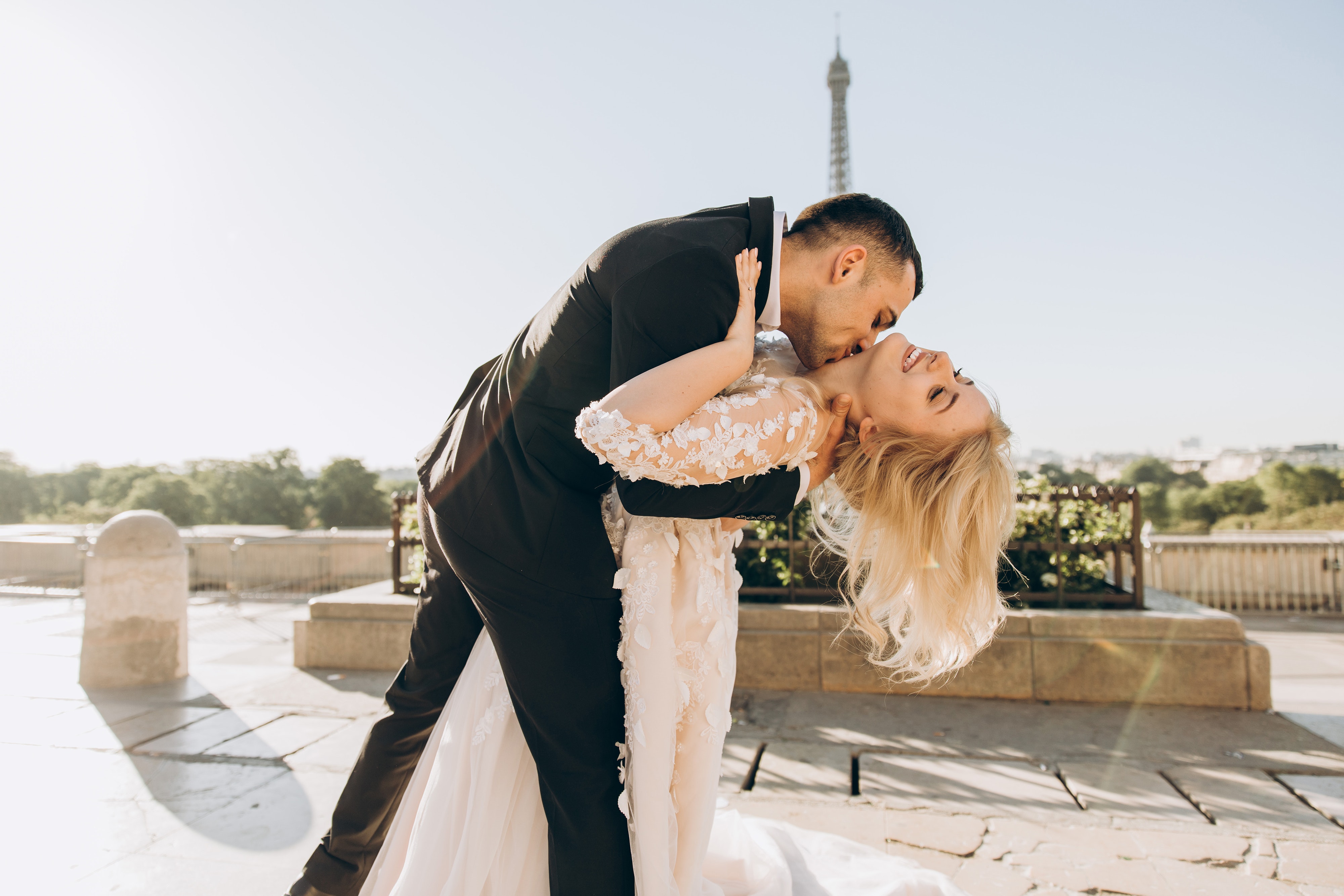 AMOR EN PARIS - Milton arias | Hotmart