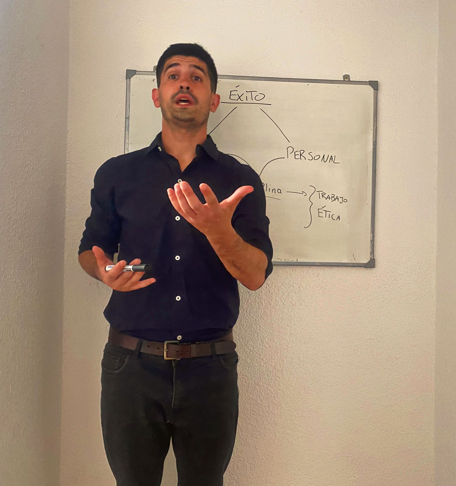 ASESORÍA PERSONALIZADA 1a1 - Facundo Briola | Hotmart