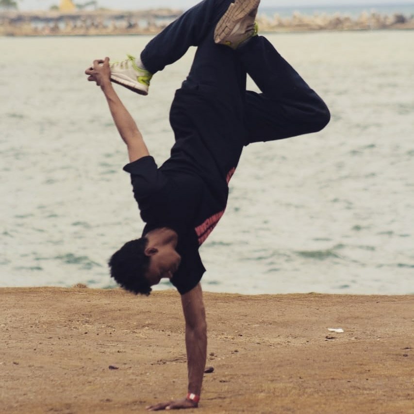 How to learn Break Dance for beginners - Abdiel Henriquez | Hotmart