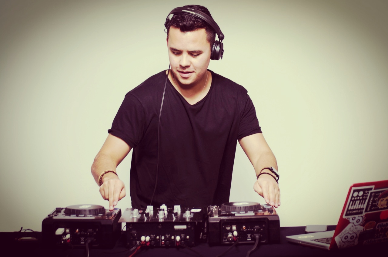 CURSO DJ MASTER MIX By Luis Martinez - Luis Eduardo Martínez Fernan...