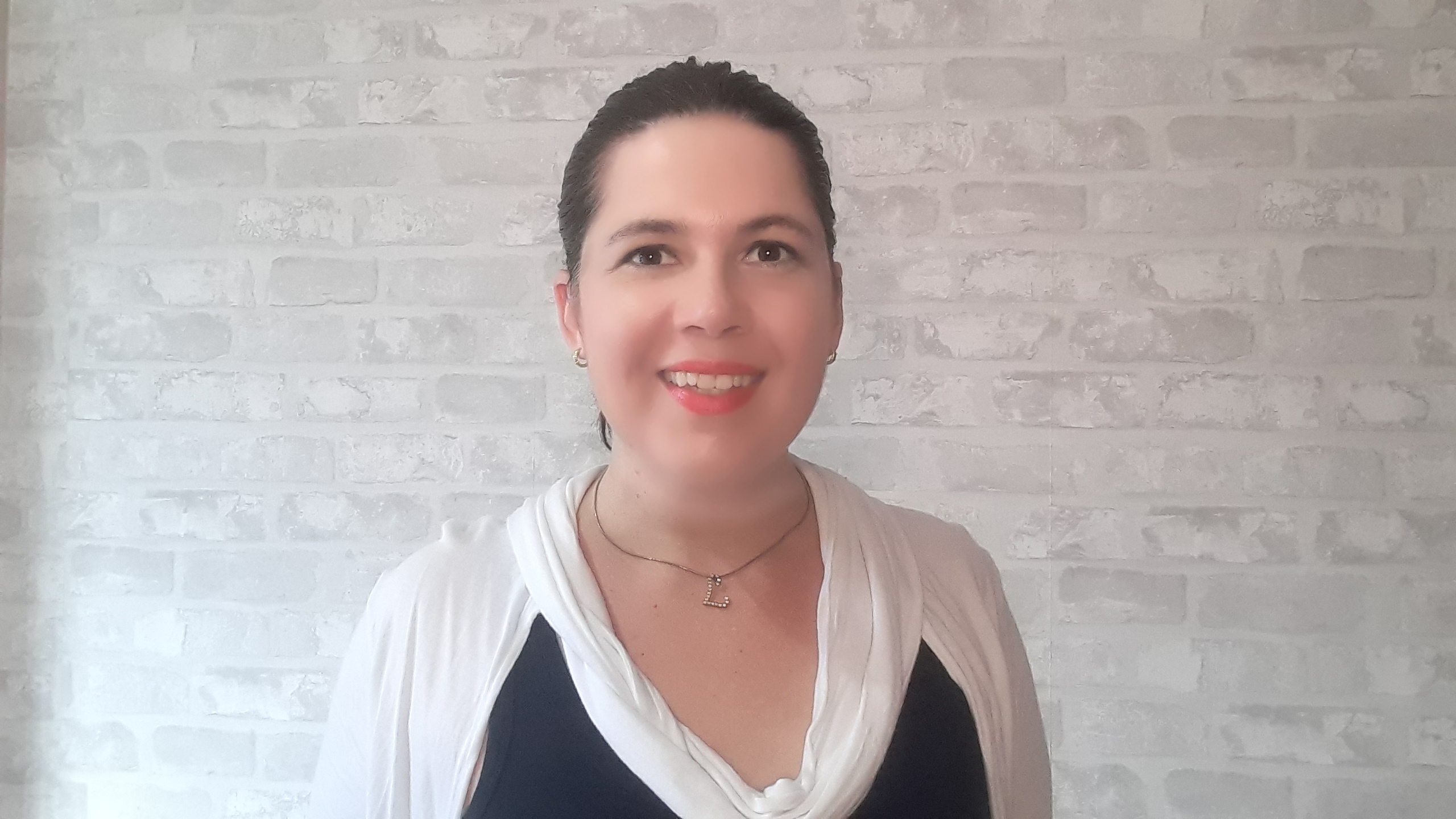 DESAFIO ANTIRRUGAS 2.O - Esteticista Lívia Rocha | Hotmart