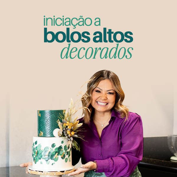 Iniciação a bolos altos decorados
