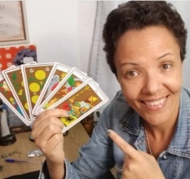 TARÓLOGO / TARÓLOGA DIGITAL - Roberta Felix | Hotmart