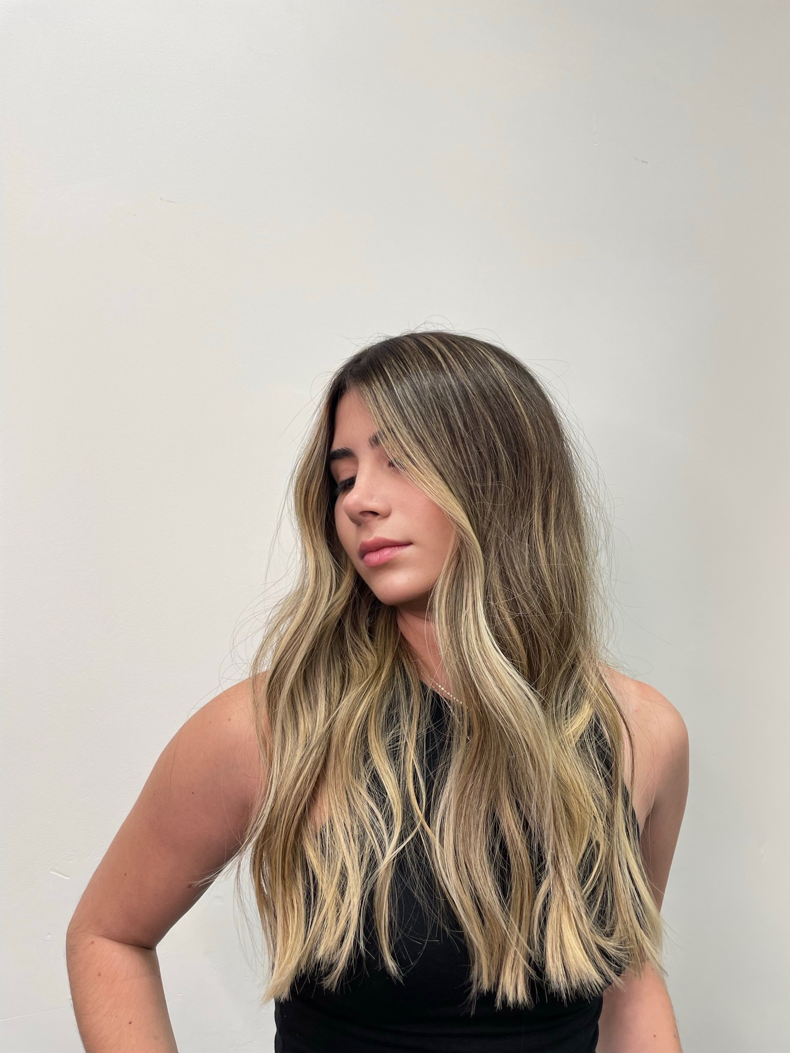 CURSO BRAZILIAN BALAYAGE - AGOSTO - Thais Oliveira | Hotmart