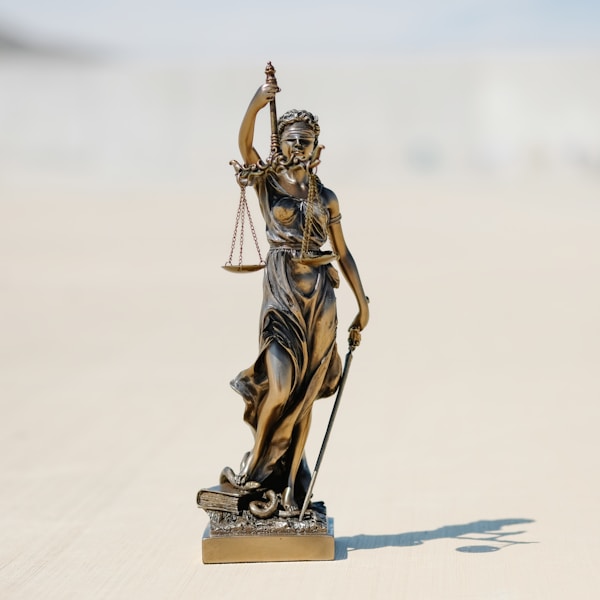 Empoderamiento legal: Aprende a defender tus derechos | Hotmart