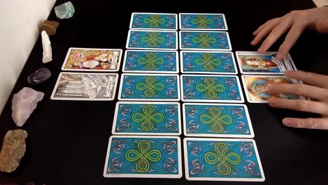 Tirada Tres Cartas Tarot: Descubre Tu Futuro Hoy - Marta Torres | H...