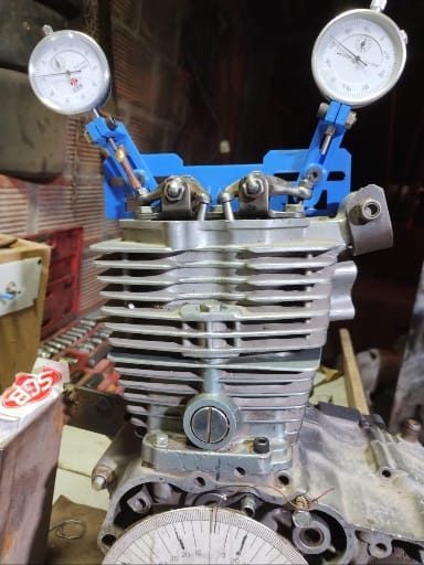 Medicion de arbol de levas motor varillero tipo Cg , Zanella, Motom...