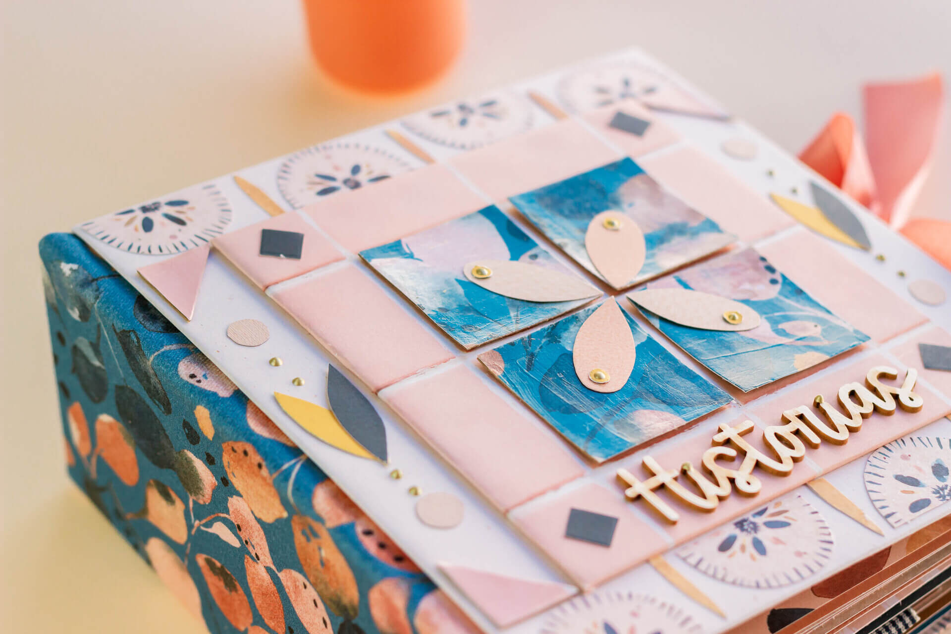 Taller Scrapbooking "Historias Con Jasmine" - Nadia Gihan El Halabi...