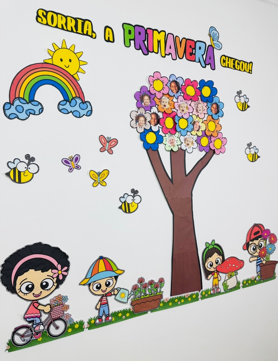 PAINEL COM FOTOS PRIMAVERA - LABIRINTO DA EDUCAÇÃO | Hotmart