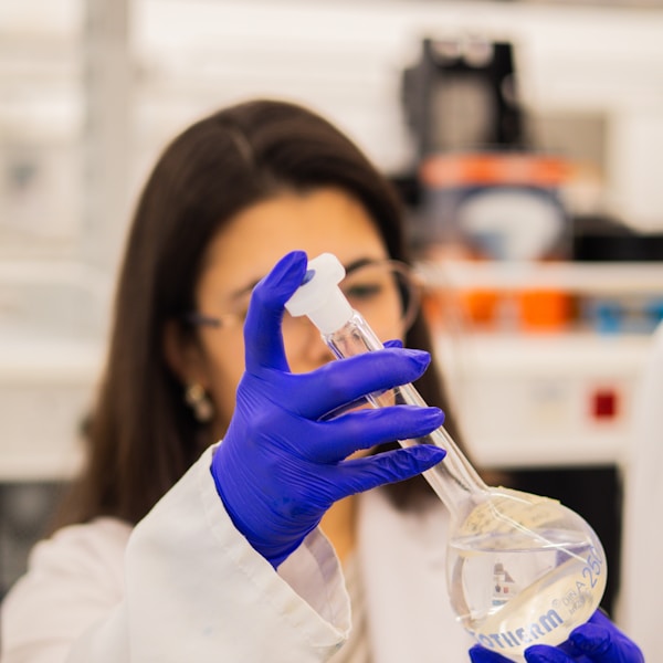 Uso Correcto del EPP en Análisis Clínicos - Lic Ney Ocampo | Hotmart