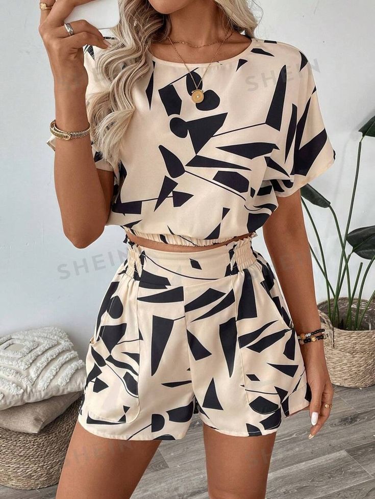 MOLDE CONJUNTO CROPPED E SHORTS - Minha Mãe Costura | Hotmart