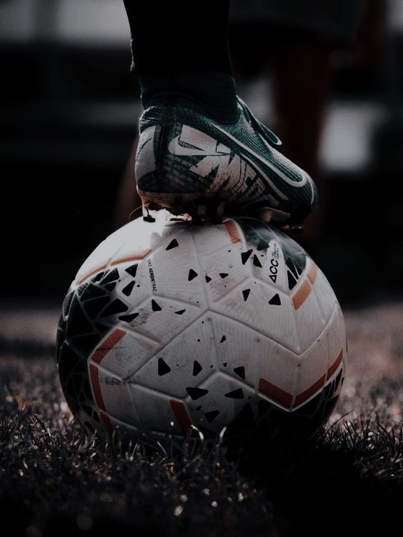 O Guia Completo do Craque: Segredos e Estratégias do Futebol - Rica...