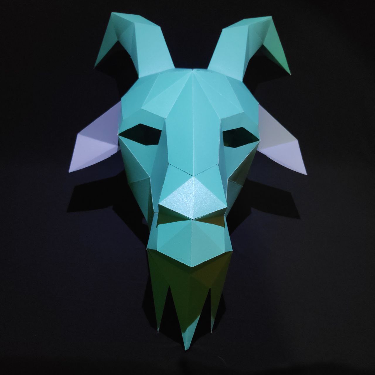 Plantilla de máscara de chivo o cabra