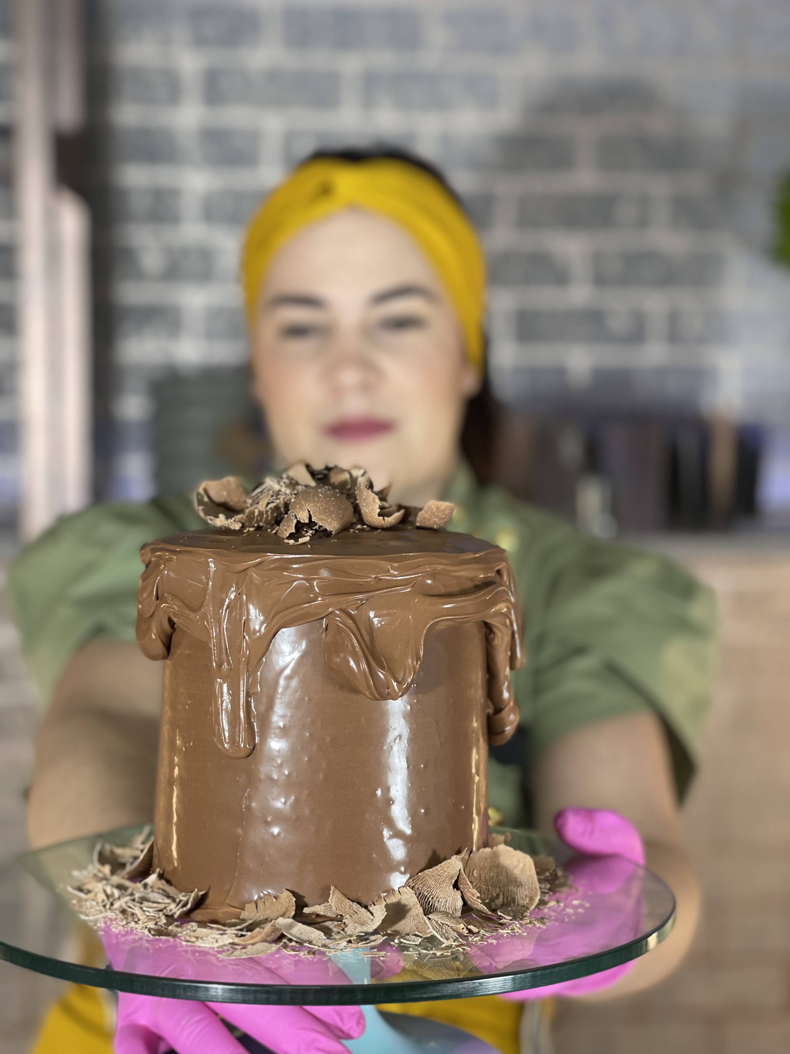 CURSO DE LA TORTA DE CHOCOLATE PERFECTA 🎂 - Carina Lovera | Hotmart