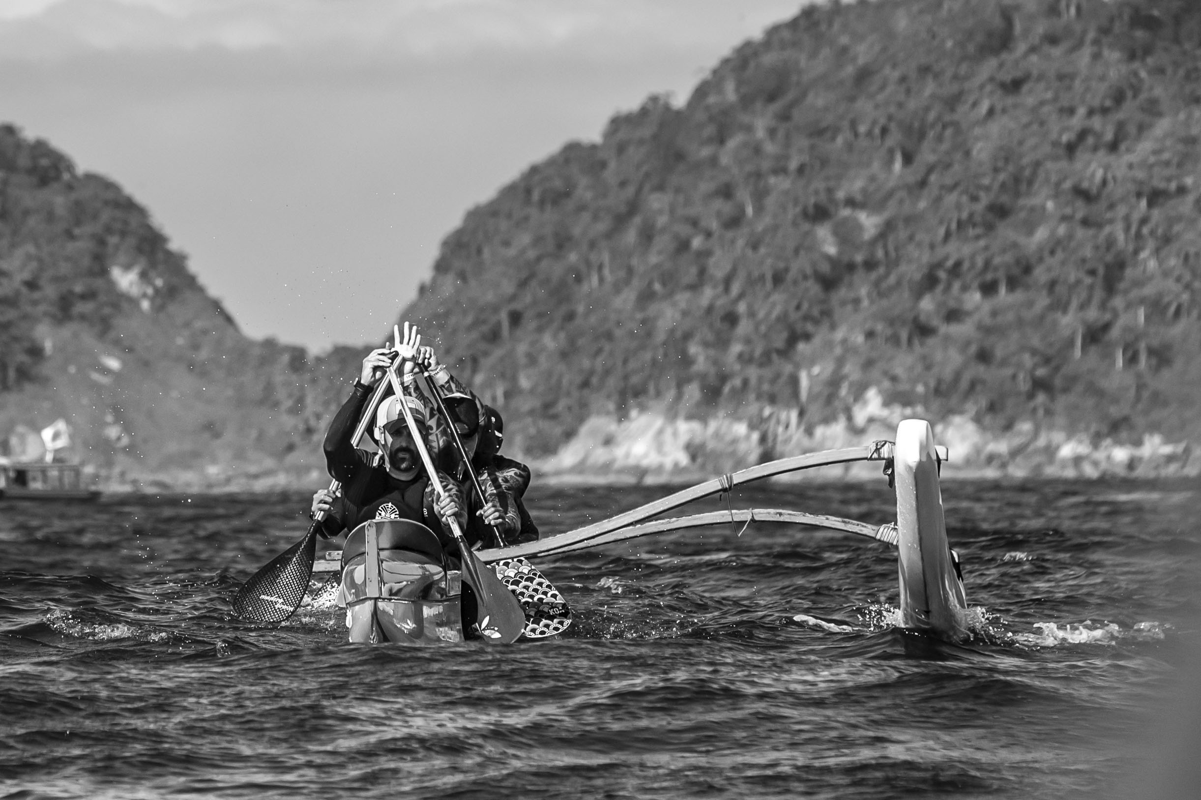 Domine a Arte de Lemear uma Canoa Polinésia: Guia Completo | Hotmart