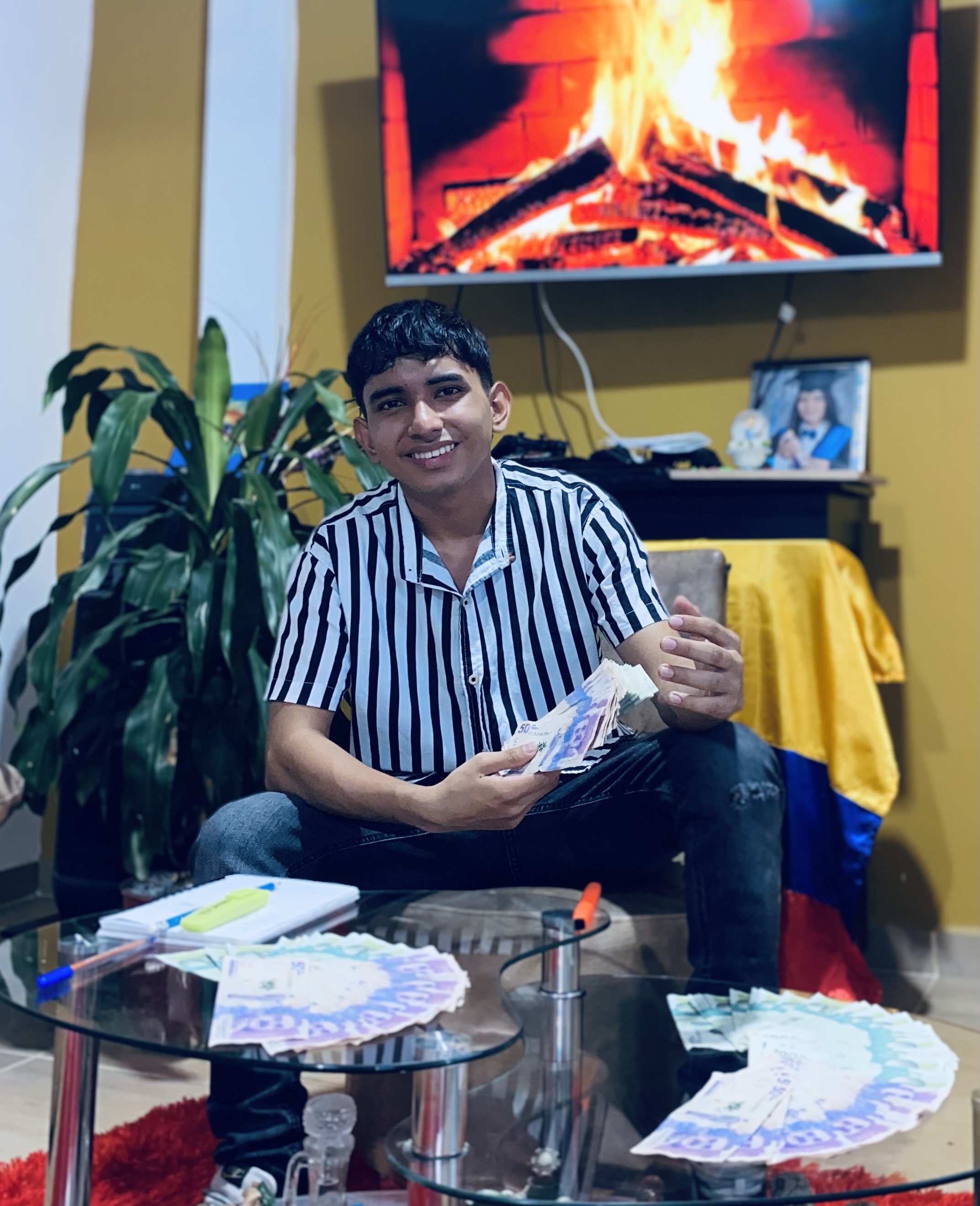 Construyendo Riqueza Con Alexander - Alexander Marmolejo | Hotmart