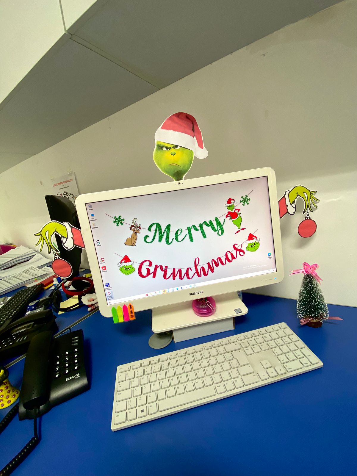 Arquivo Grinch Natal para PC (2 bracinhos com bolinhas)