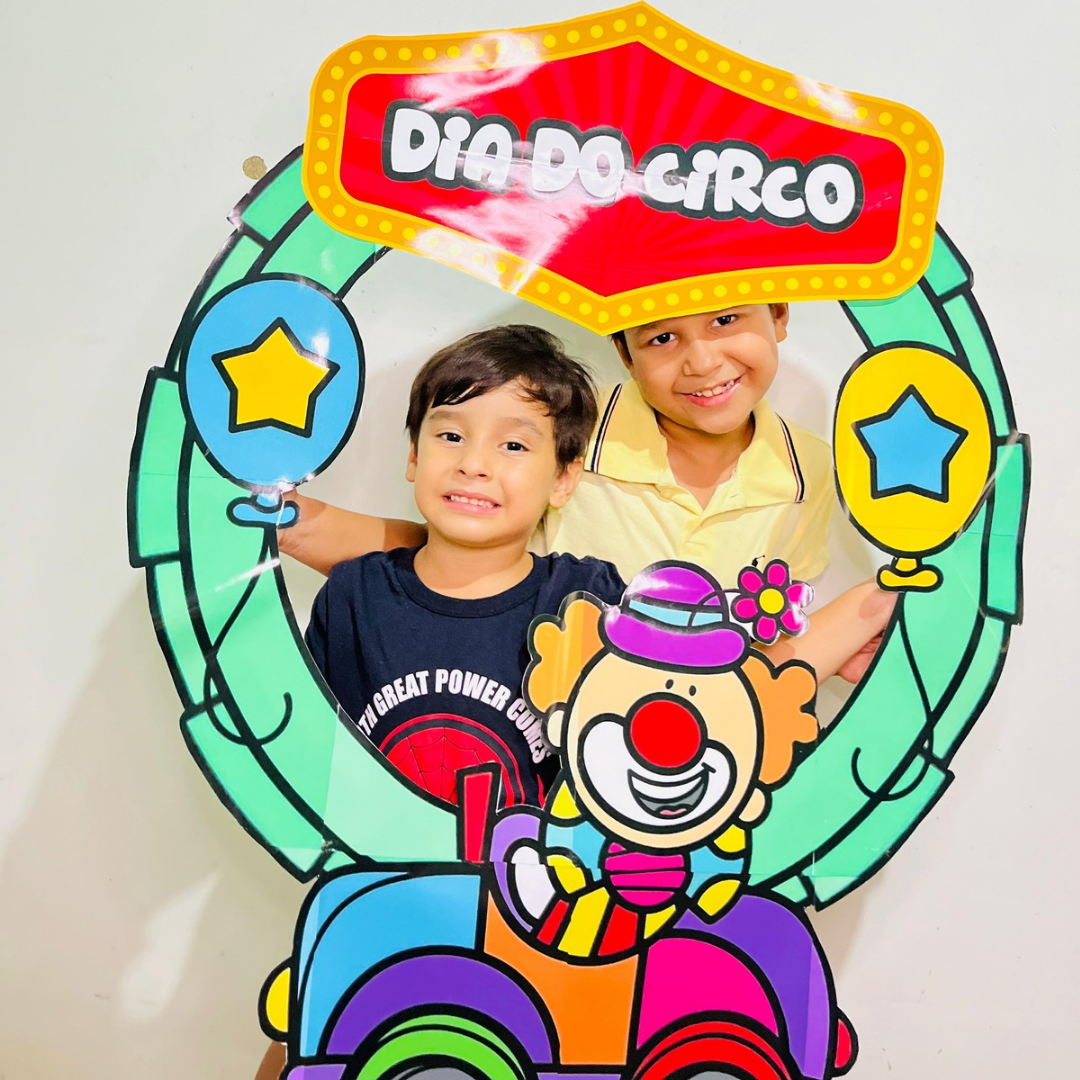 Bambolê para Fotos – Dia do Circo 🎪 - ESPAÇO VENDAS DE MATERIAIS ...