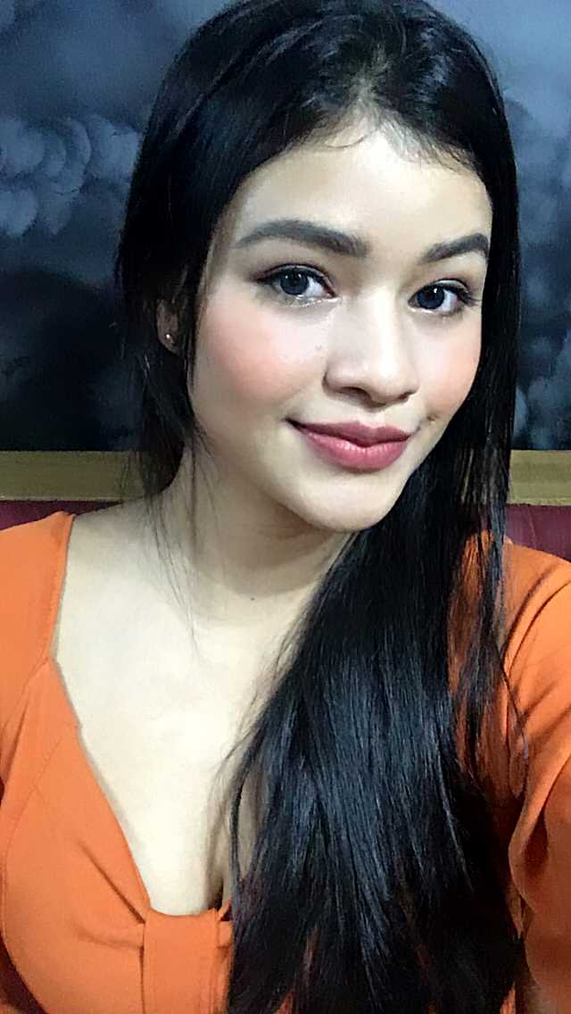Sabrina Correa's Instagram, Twitter & Facebook on IDCrawl