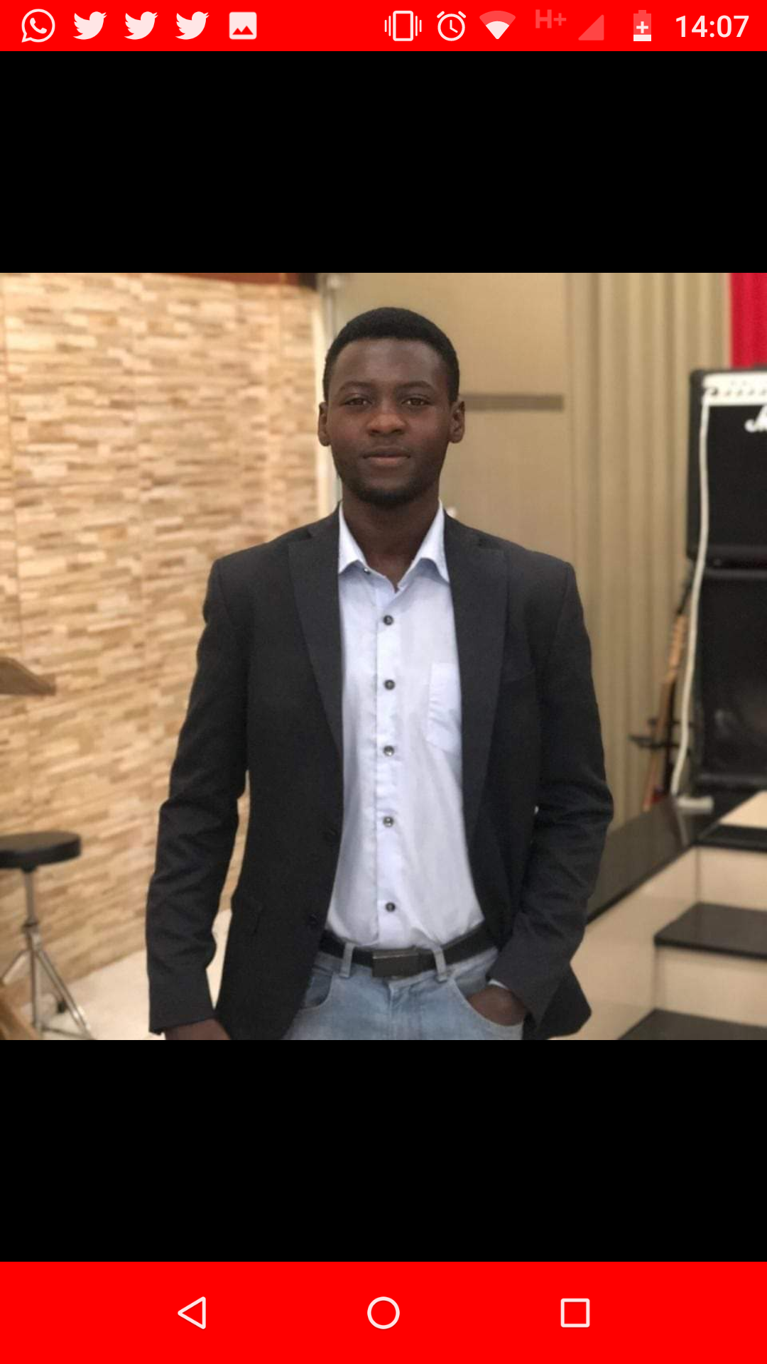 GUIA PARA A PRIMEIRA VENDA EM DÓLARES - Nsuka Albert | Hotmart